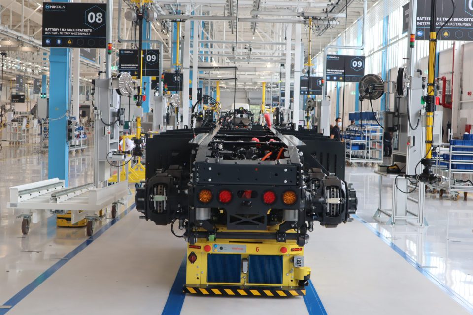 Iveco e Nikola avviano la produzione di truck elettrici. Inaugurato lo ...