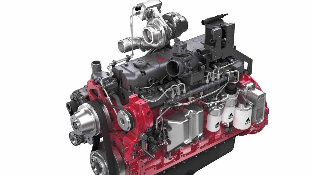Agco Power con il 7.4 per Massey Ferguson e l'8,4 per Fendt