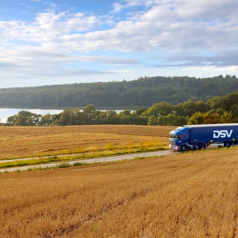 ZF firma accordo con Dsv per la gestione delle flotte