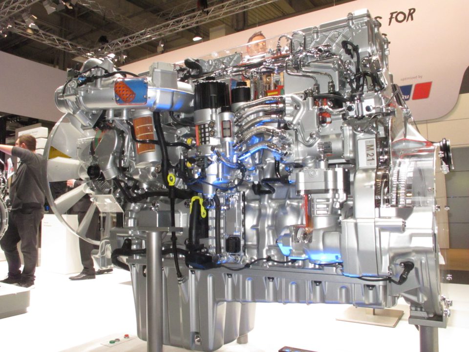 C'è la serie mtu 6R1500 per gli Xerion 4200 e 4500,i top di gamma Claas