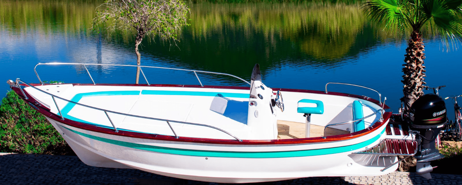 AS Labruna svela il gozzo a idrogeno al NauticSud