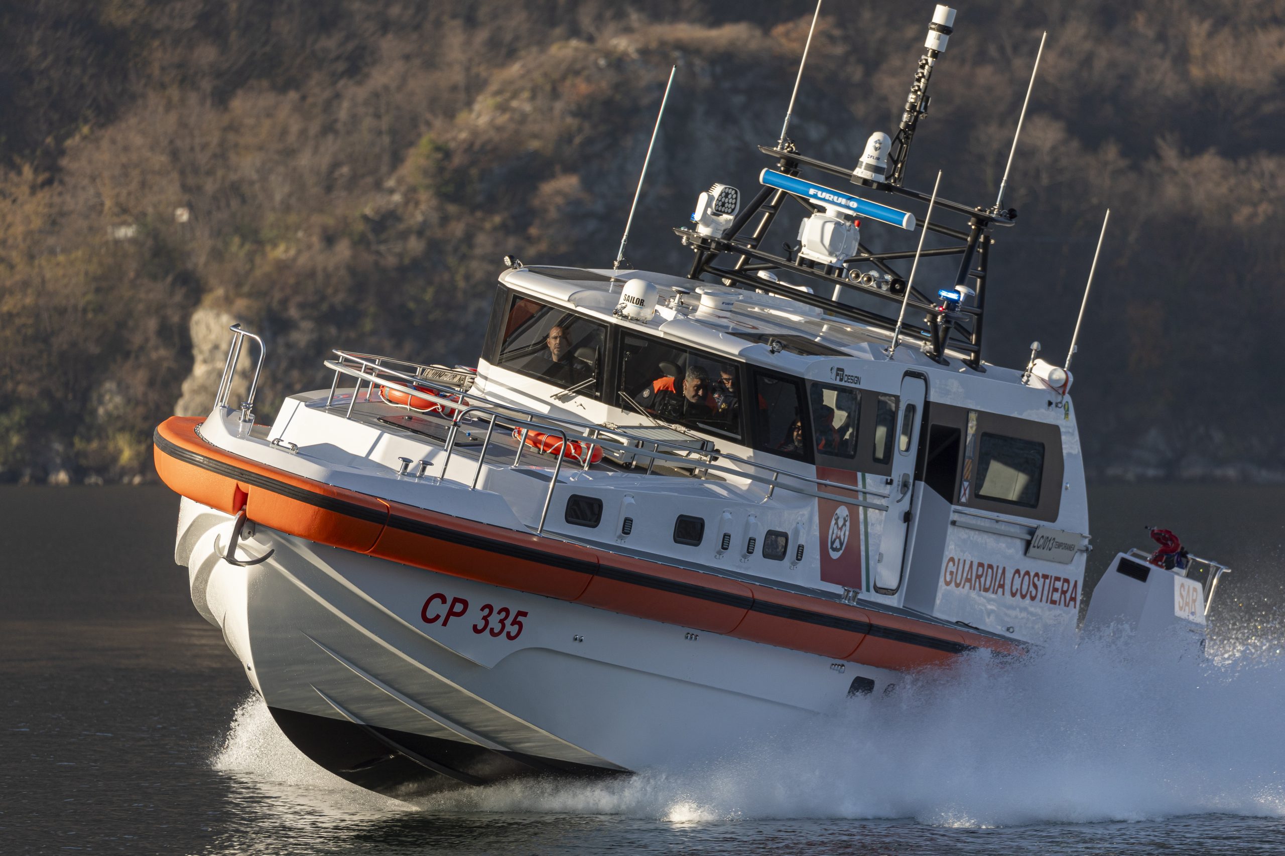 Due Scania V8 per la motovedetta CP 335 della Guardia Costiera | Powertrain